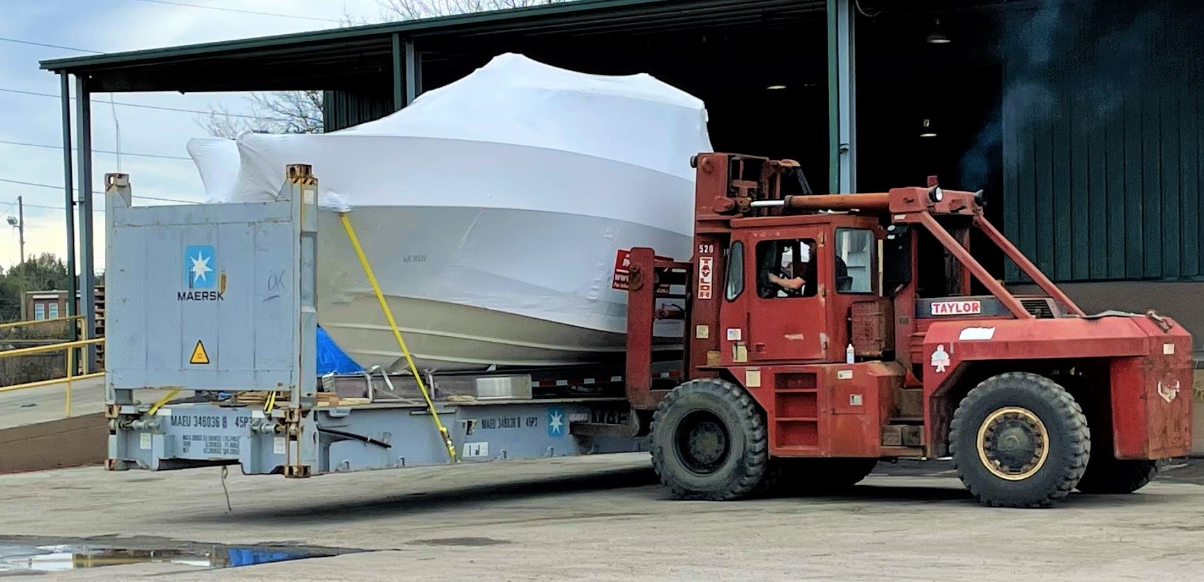 Boat Loading Services – Oceans International