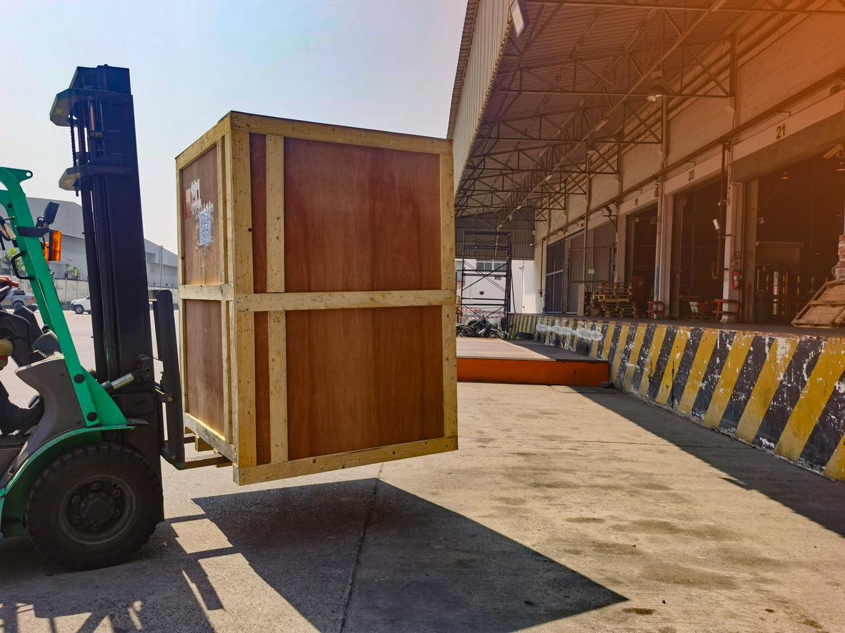 Packaging and crating services – Oceans International